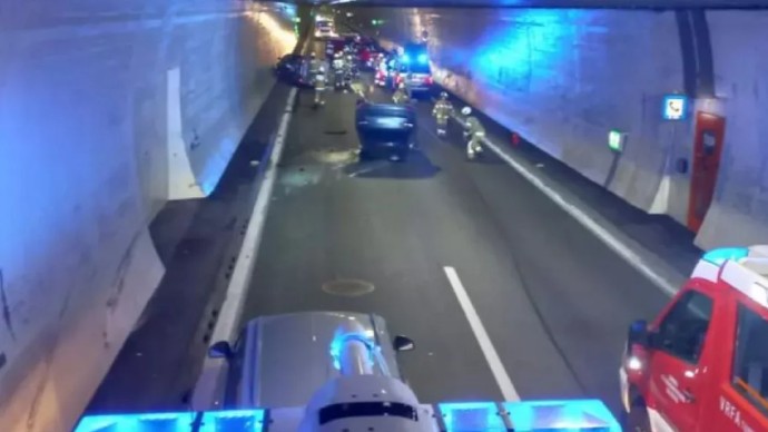 source.ba | Haos u tunelu u Austriji: Vozač iz BiH izazvao nesreću, četveročlana porodica ...