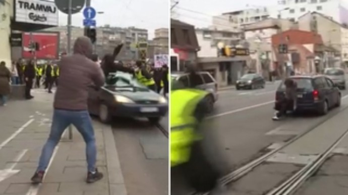 source.ba | Užasan snimak iz Beograda: Automobilom udario djevojku i nosio je nekoliko metara na ...